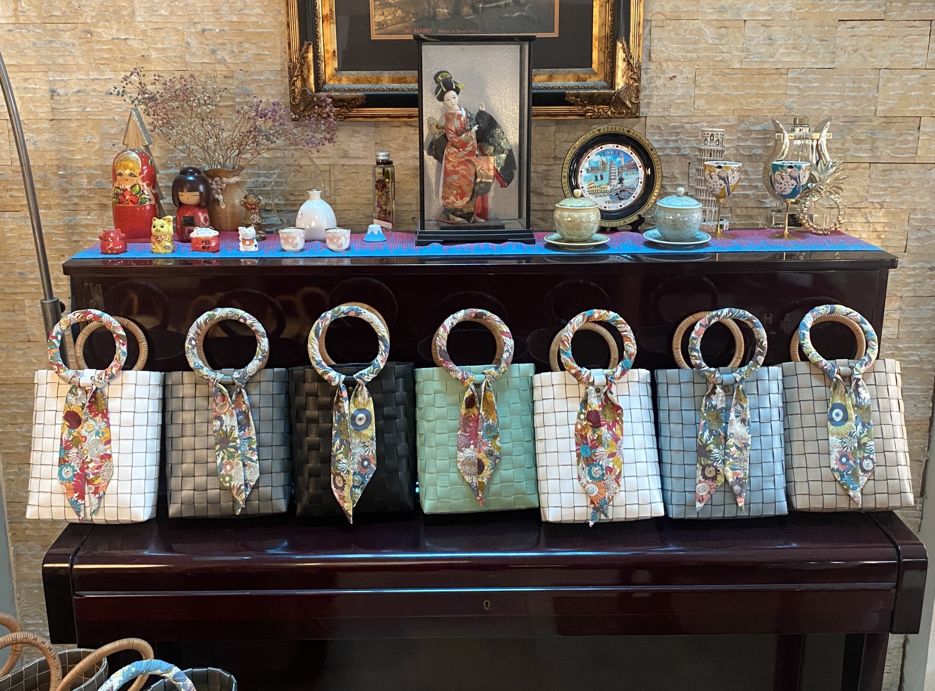 2025年版｜ベトナムで人気のお土産ショップ完全ガイド（ハノイ・ダナン・ホーチミン） | VietScout（ベトスカウト）